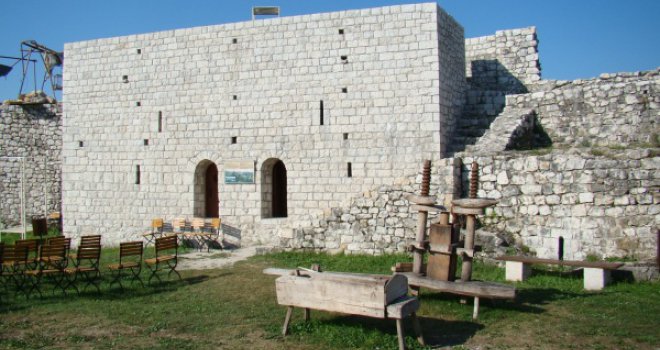 Predstavljena monografija 'Stari gradovi Bosne i Hercegovine' | DEPO Portal