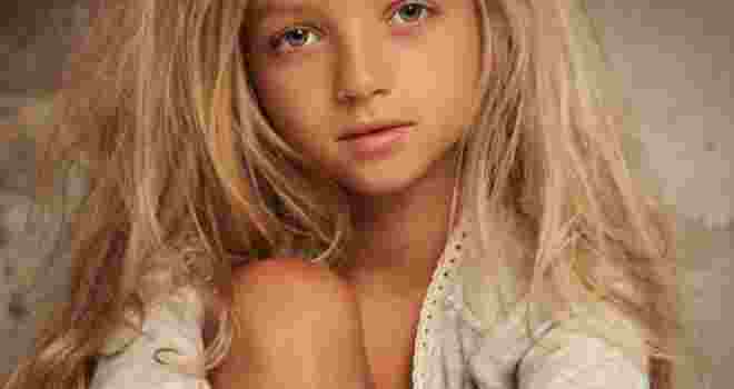 Bosanka Imani Mujakić krasi naslovnice 'Voguea': Ova djevojčica je ...