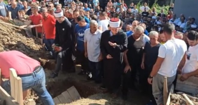 Prijatelj se probudio iz kome i stalno pita za njih trojicu: Posljednji ... Prijatelj se probudio iz kome i stalno pita za njih trojicu: Posljednji ...